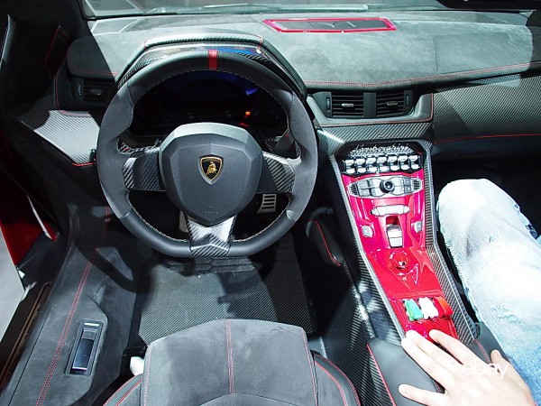 Lamborghini 2014 Veneno Interior The Lamborghini Veneno: A Fully