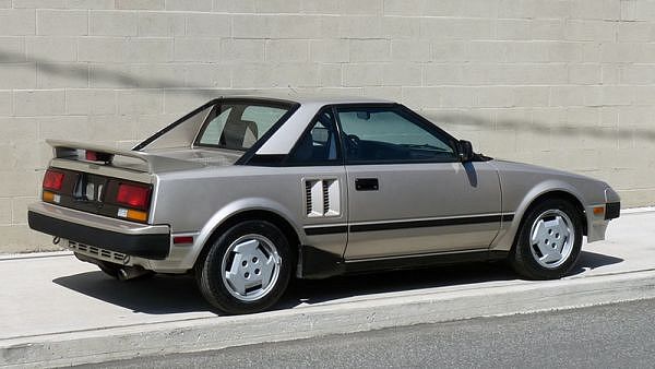 1985 Toyota MR2 Is a Mid-Engine Roadster with Hip 1980s Vibe - eBay ...