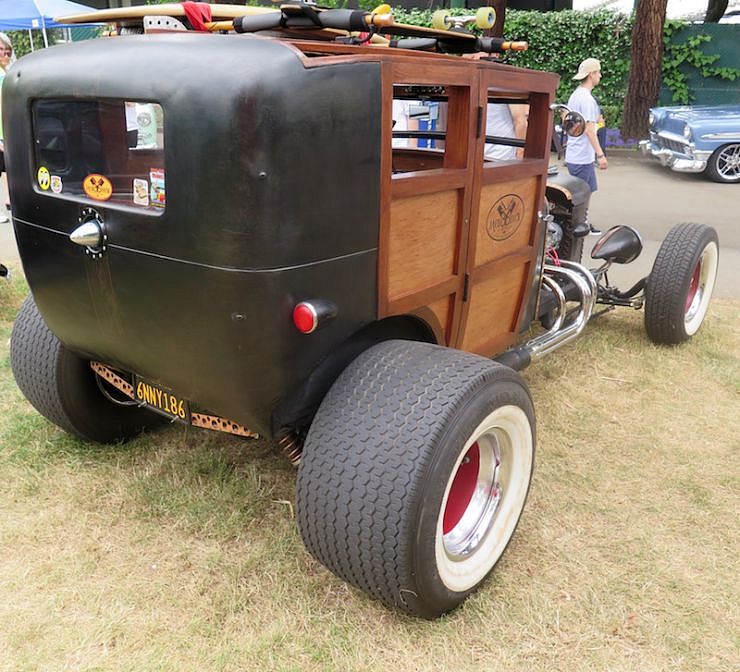 California Builder Creates Original Surf Wagon with Home and Garden ...