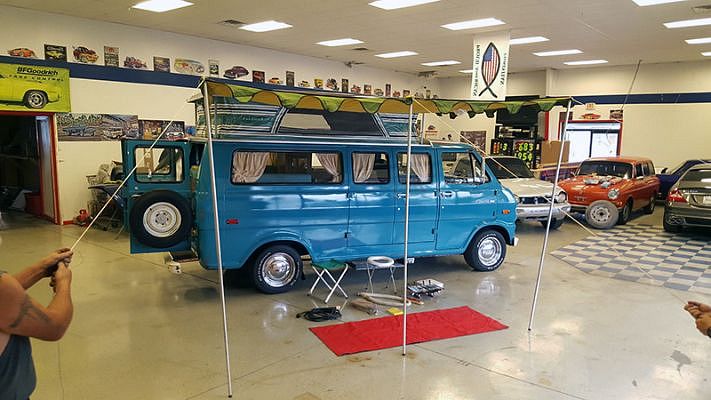 Pop-up Camper Vans: The Custom Solution for Exploring the Great ...