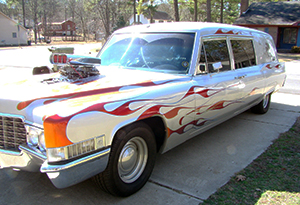 Japanese Hearses Are Like Temples on Wheels - eBay Motors Blog