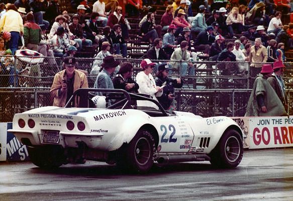 Vintage ’68 Corvette and Its Racing Team Are Reunited After 44 years ...