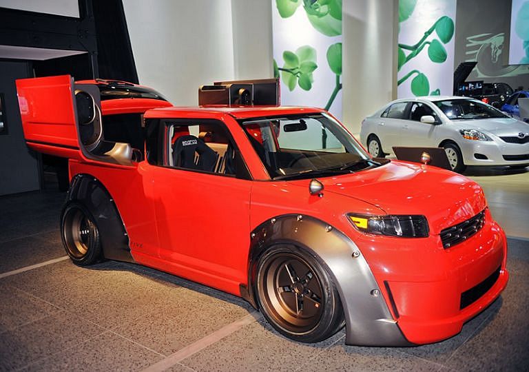 6 Outrageously Pumped-Up DJ Cars - eBay Motors Blog