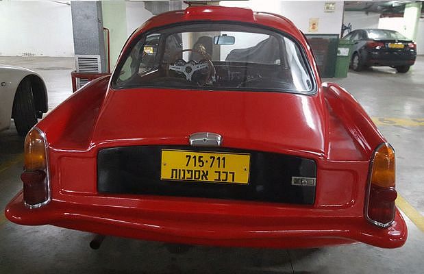 A Sweet Example of Israel’s Failed Attempt at Sports Car Greatness in ...