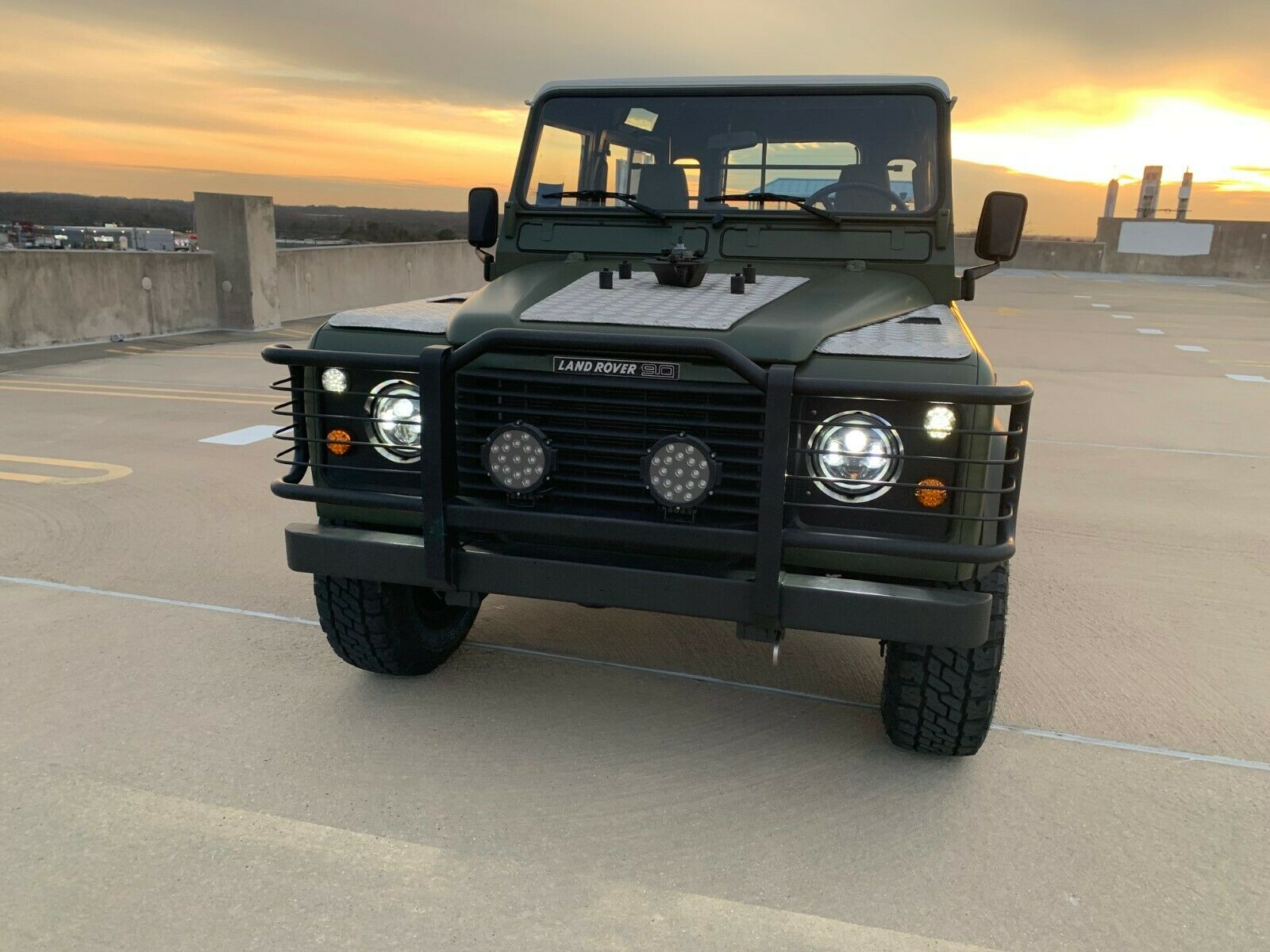 Restored Land Rover Rarity: 1989 Turbo-Diesel Defender 90 - eBay Motors ...