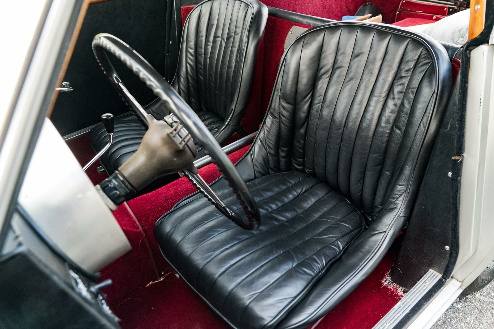 AC Aceca: A Hard-Top AC Ace (Which Inspired the Cobra) - eBay Motors Blog