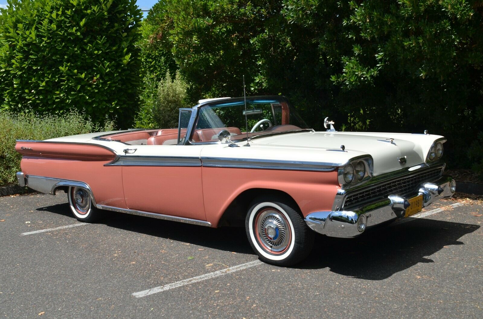 Ford Galaxie Skyliner Offers Magical Hardtop Convertible - eBay Motors Blog