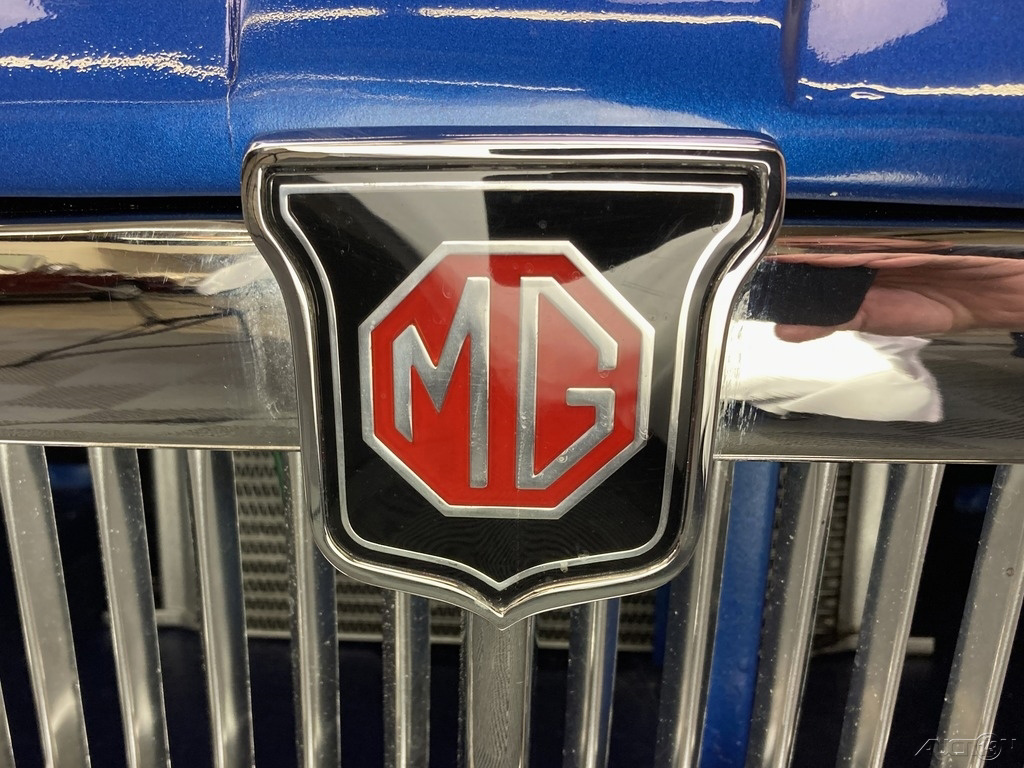 A 1969 MGB GT Shows the Right Way to Mix Vintage Parts - eBay Motors Blog