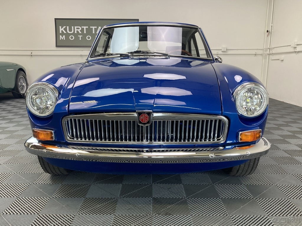 A 1969 MGB GT Shows the Right Way to Mix Vintage Parts - eBay Motors Blog