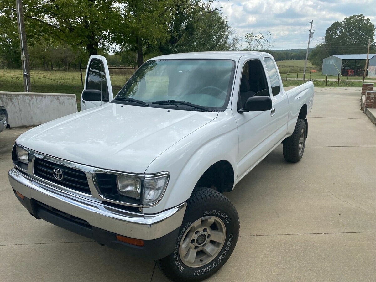 Toyota Tacoma: Three Generations of Success - eBay Motors Blog
