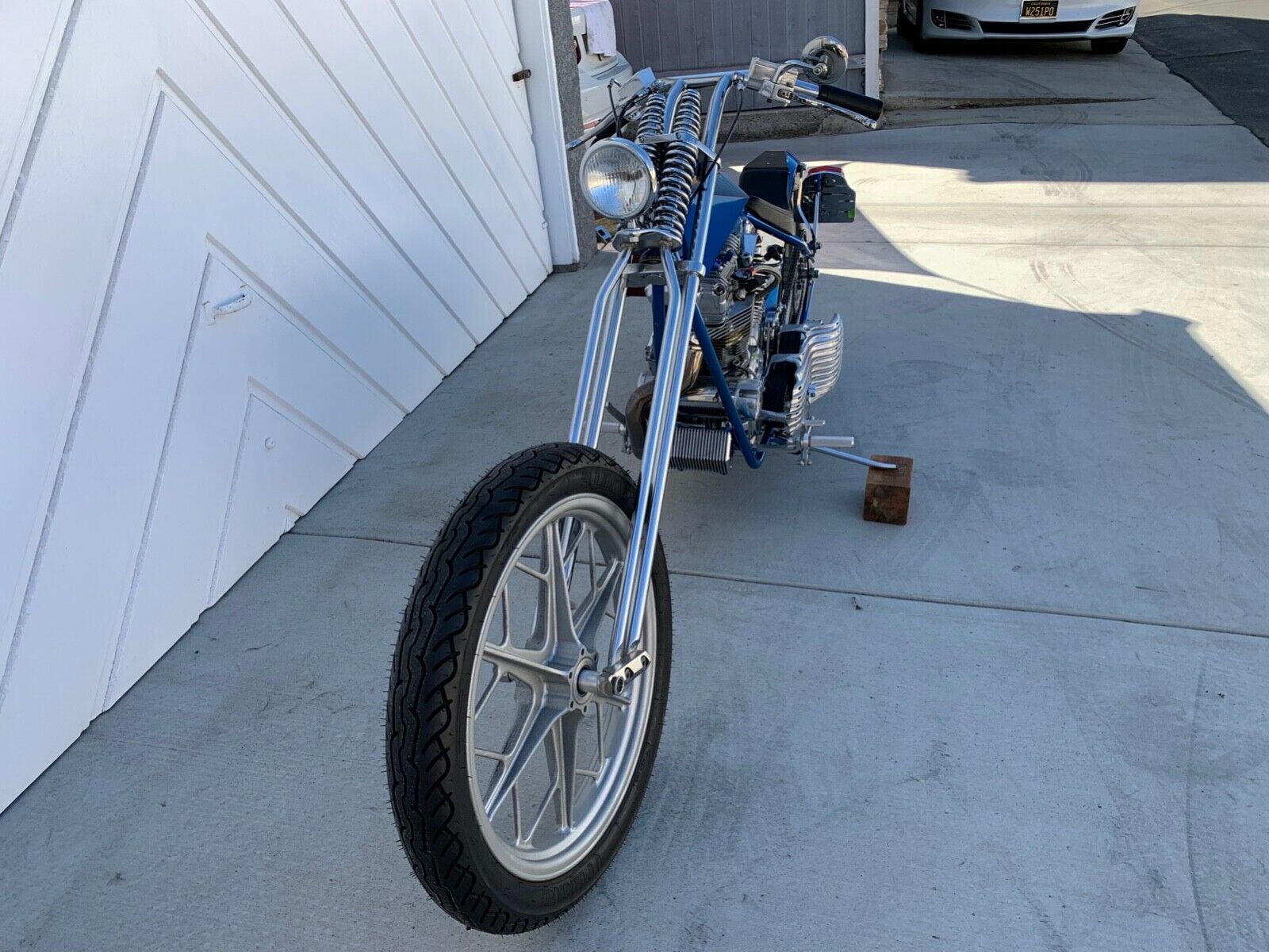 A Far-Out ‘66 Shovelhead Digger Inspired by the King of Customs - eBay ...