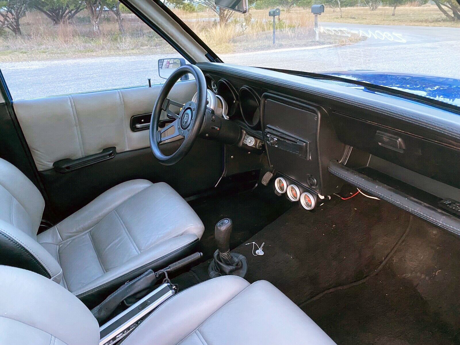 Mazda Rx3 Interior