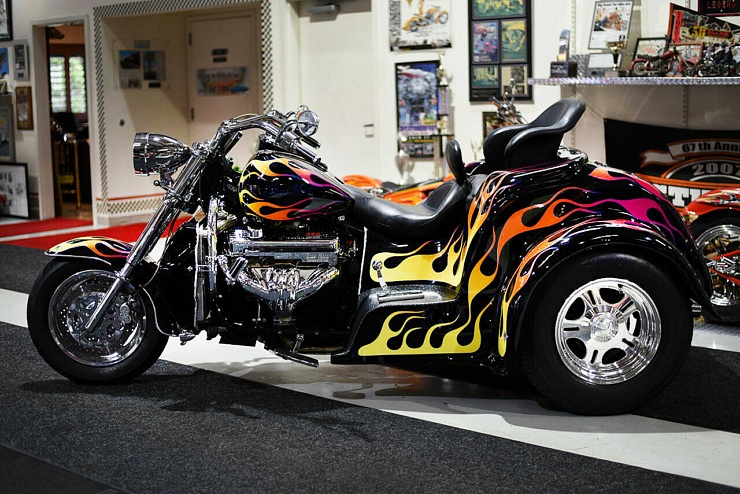 The V-8 Powered 2004 Boss Hoss Three-Wheel Hot Rod - eBay Motors Blog