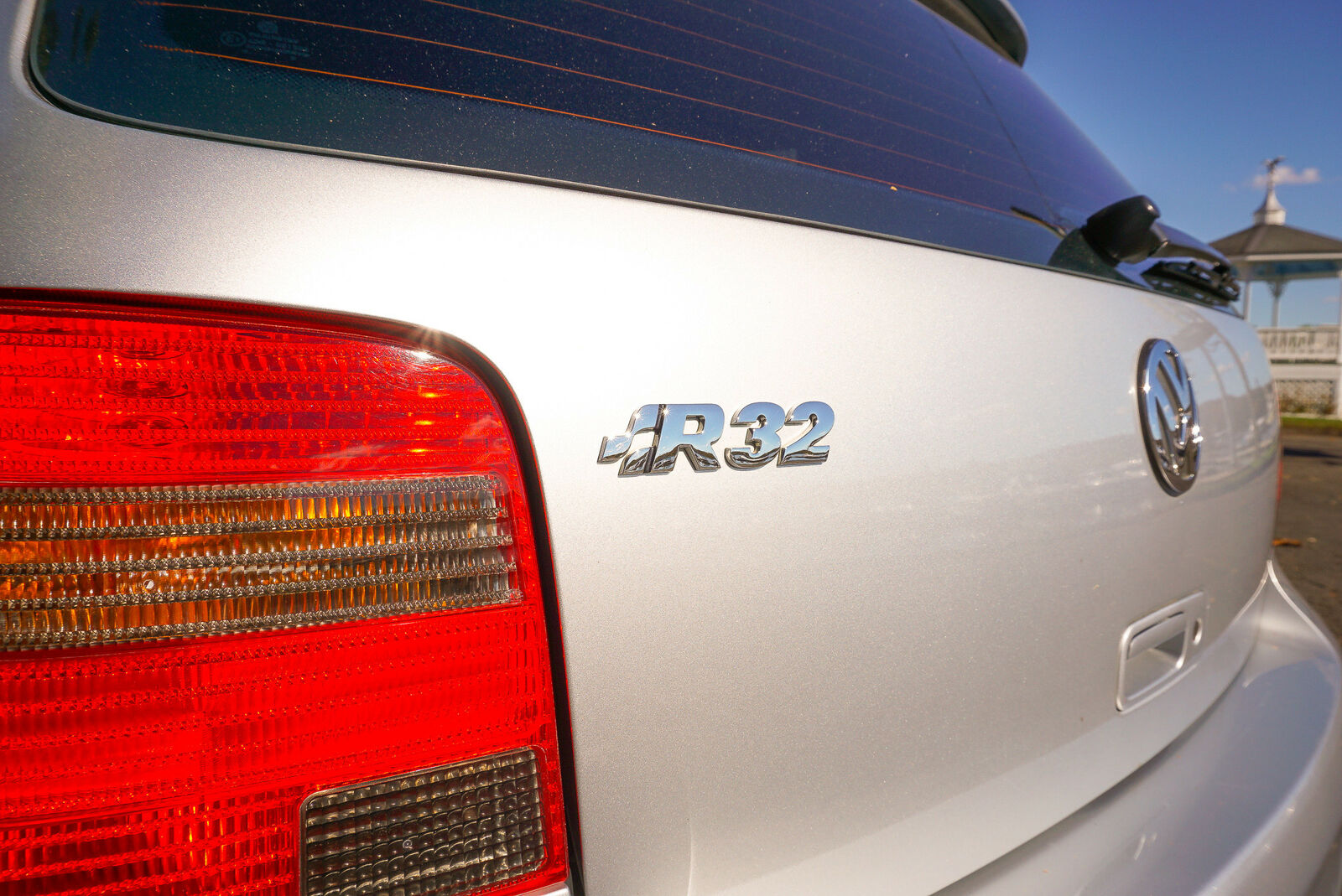 The Limited-Edition ’04 Volkswagen R32 Hotrod Hatch - eBay Motors Blog