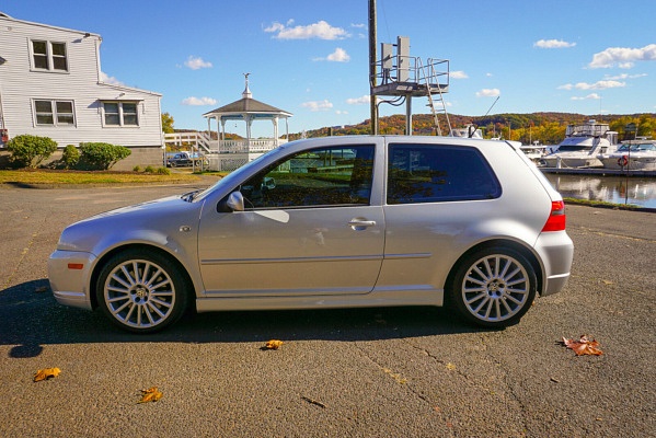 The Limited-Edition ’04 Volkswagen R32 Hotrod Hatch - eBay Motors Blog