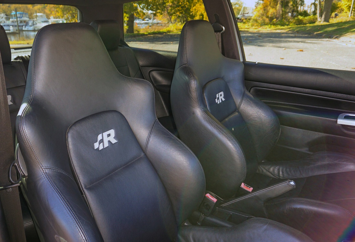 The Limited-Edition ’04 Volkswagen R32 Hotrod Hatch - eBay Motors Blog