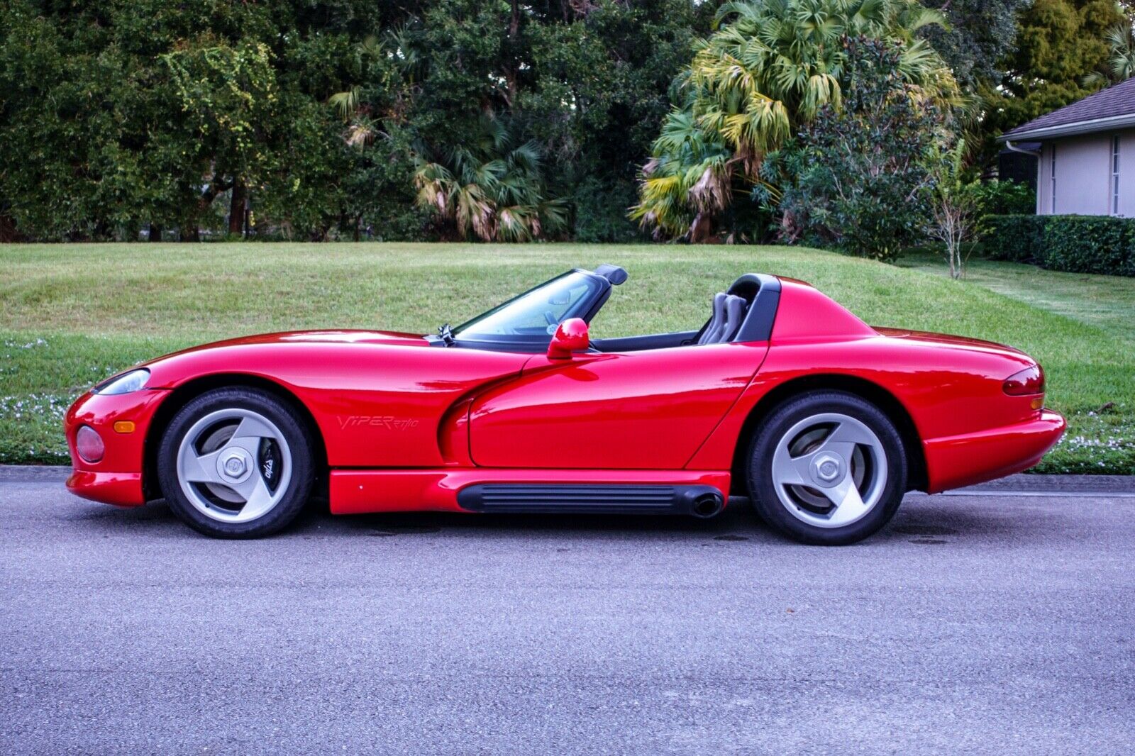 The Snake-Charming 400HP 1995 Dodge Viper - eBay Motors Blog