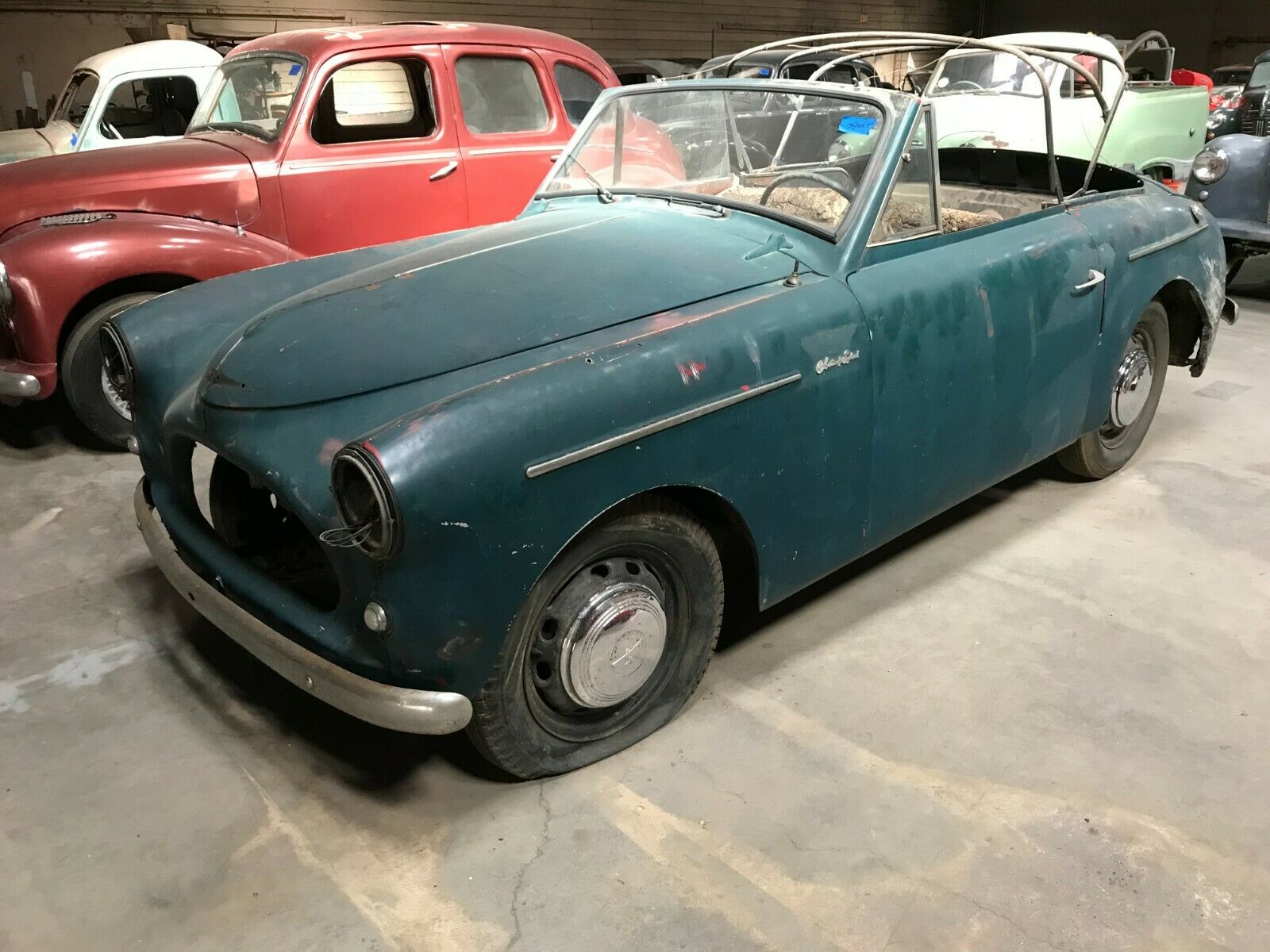 Calling British Car Enthusiasts: A Collection of Thirty-Plus Austins ...