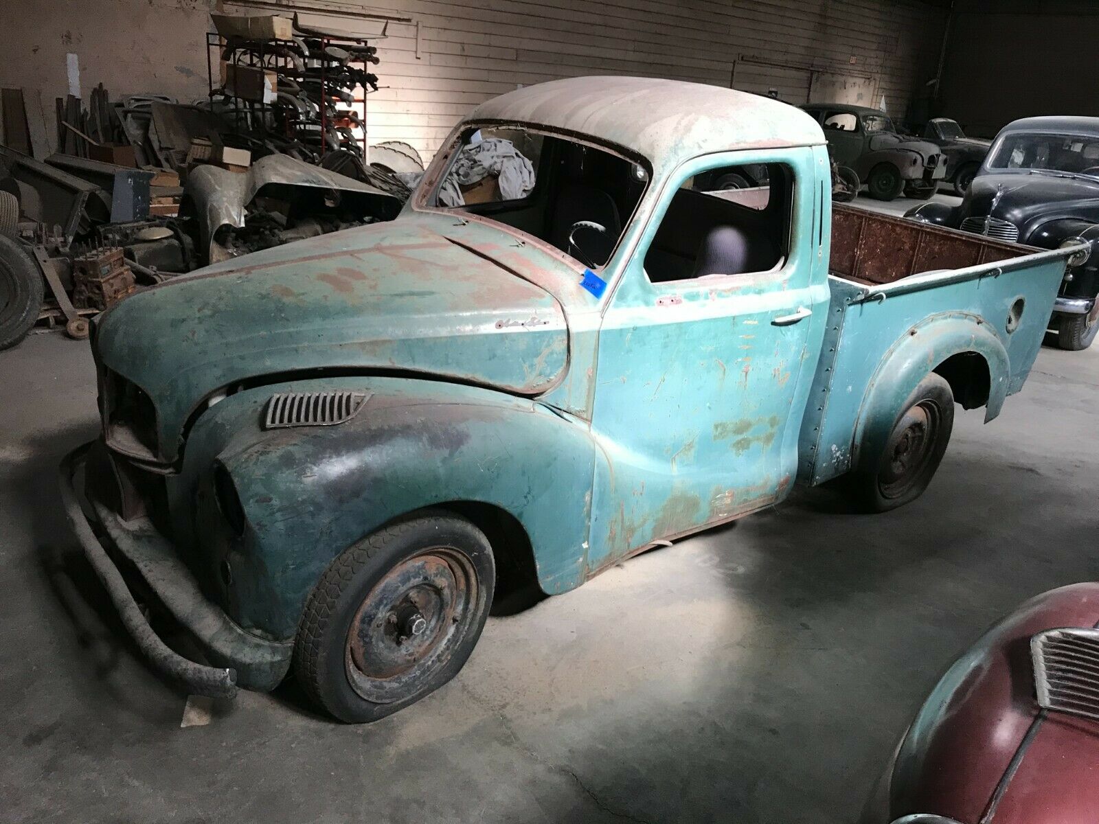 Calling British Car Enthusiasts: A Collection of Thirty-Plus Austins ...