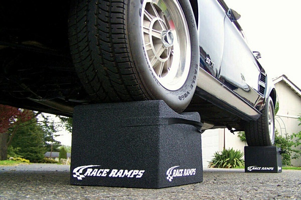 Ramps vs Jack Stands: Make Your Garage a Proper Workshop - eBay Motors Blog