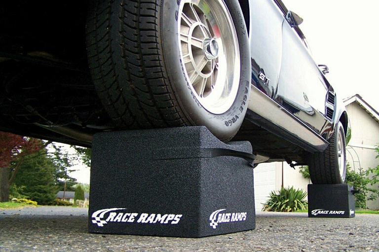 Ramps vs Jack Stands: Make Your Garage a Proper Workshop - eBay Motors Blog