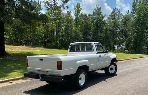 This Rugged ’85 Toyota Pickup Is Built for the Long Run - eBay Motors Blog