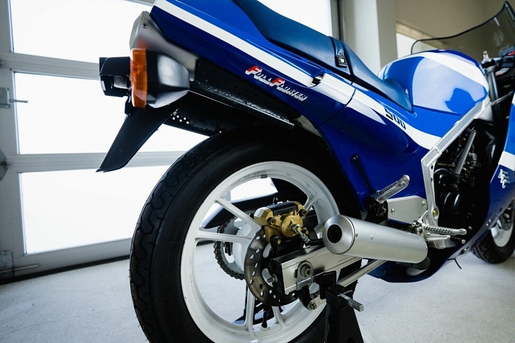‘89 Suzuki RG500 Racer Has Only 2 Miles on the Clock - eBay Motors Blog