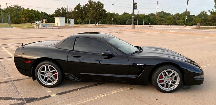 The 2003 Corvette Z06 Is a Turnkey Track Car - eBay Motors Blog