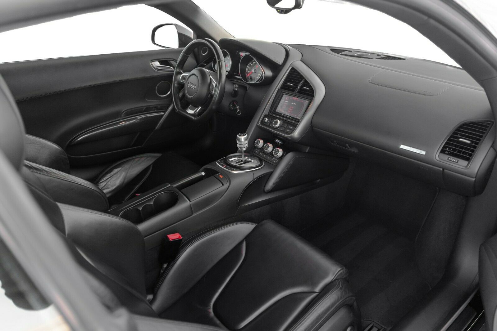 Audi R8 Interior 2008 | Cabinets Matttroy