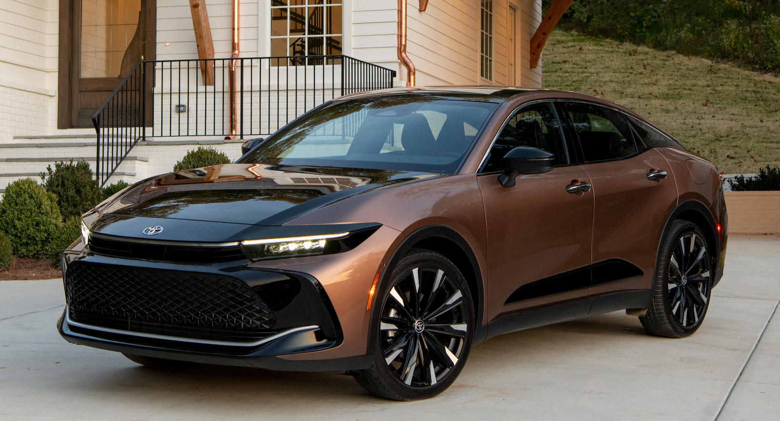 The Crown Royal Saloon Was the Pre-Lexus Pinnacle of Toyota’s JDM ...