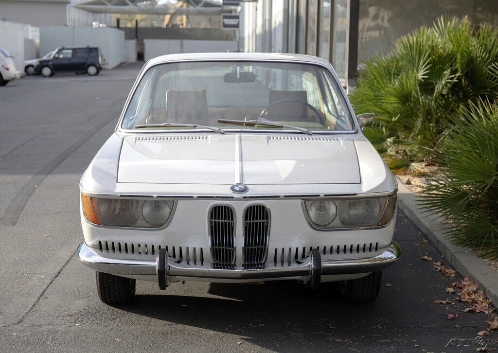 1967 BMW 2000CS Was the Blueprint for Modern Bimmers - eBay Motors Blog
