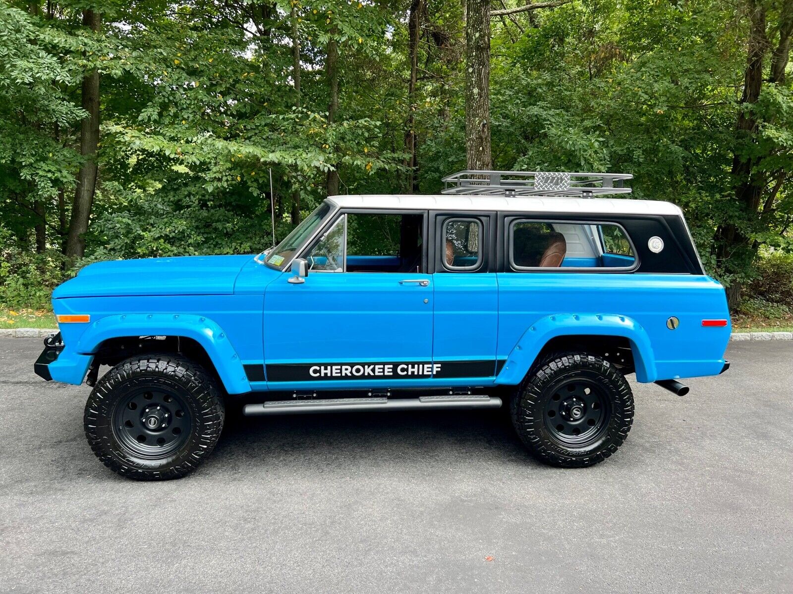 This Retro-Cool ’79 Jeep Cherokee Chief Has Crazy Doors and a Stock ...