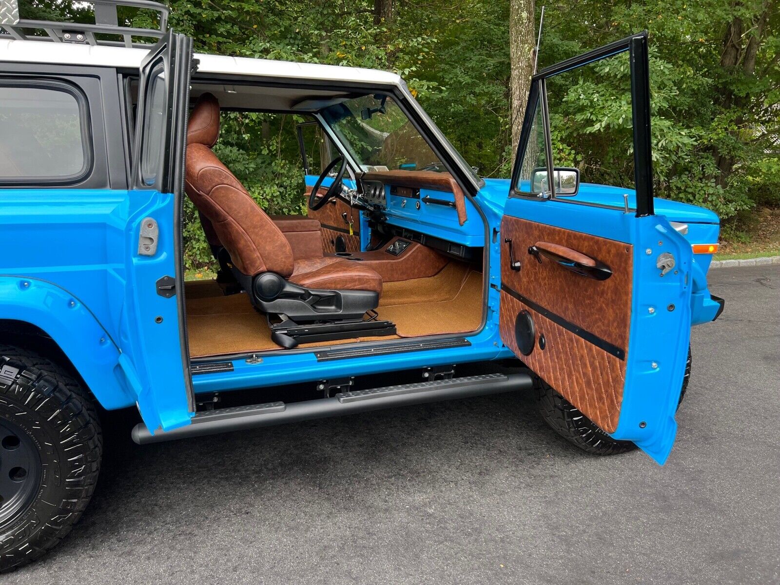 This Retro-Cool ’79 Jeep Cherokee Chief Has Crazy Doors and a Stock ...