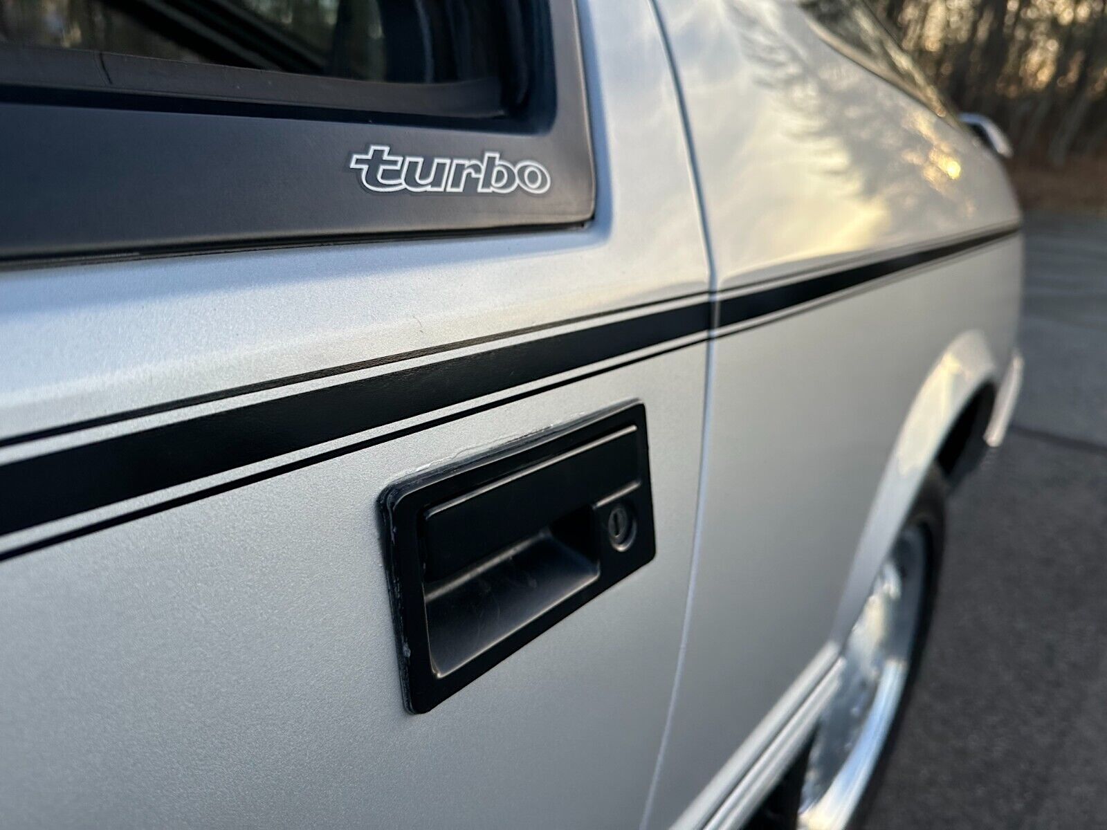 Chrysler Laser Offers ’80s Nostalgia With a Turbo Punch - eBay Motors Blog