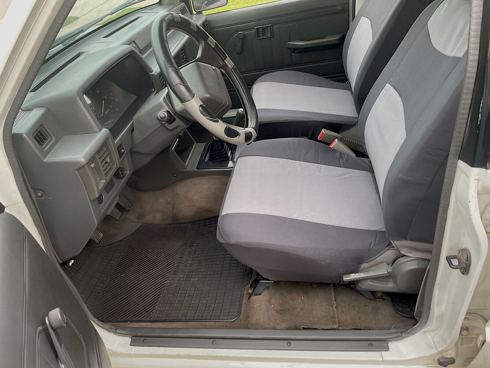 The Four-Door Compact Mitsubishi L200 Is Unlike Any Other Pickup - eBay ...