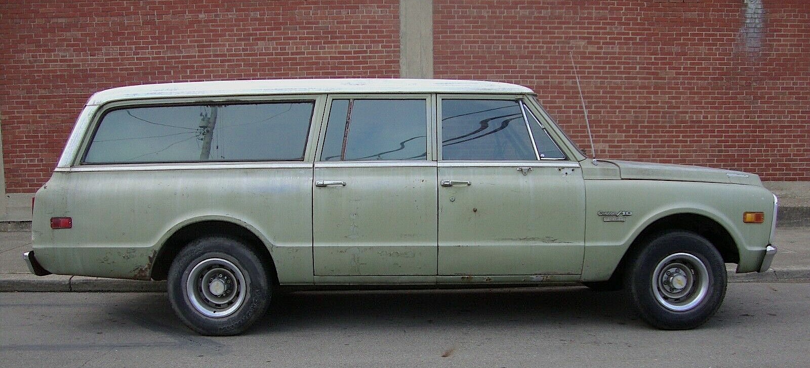 1970 Chevrolet Suburban: Patina To Go - eBay Motors Blog