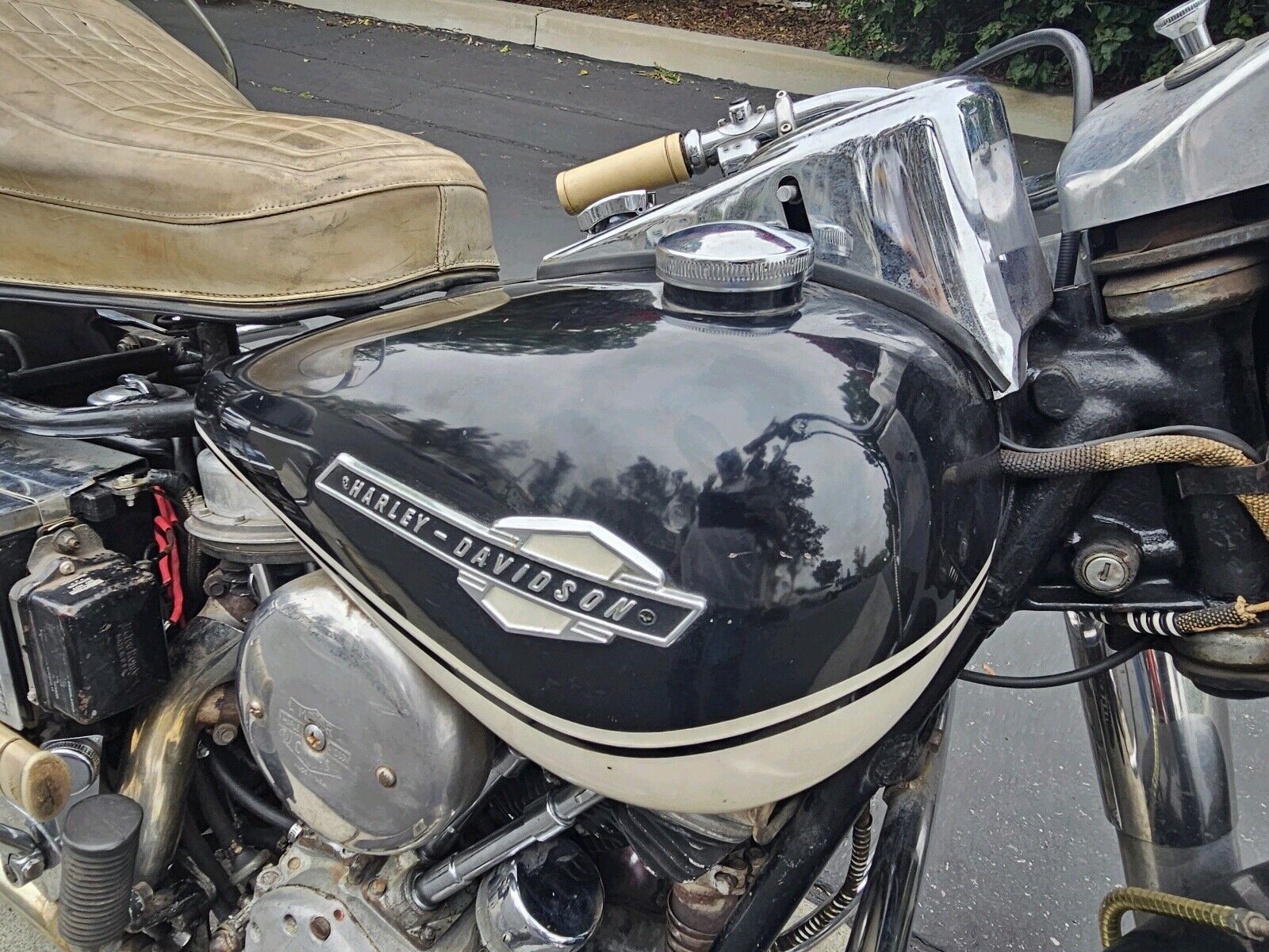 A Nearly Untouched ‘65 Harley Electra Glide Touring - eBay Motors Blog