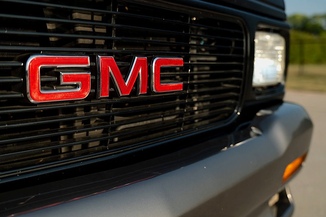 GMC Typhoon Was the First High-Performance SUV - eBay Motors Blog