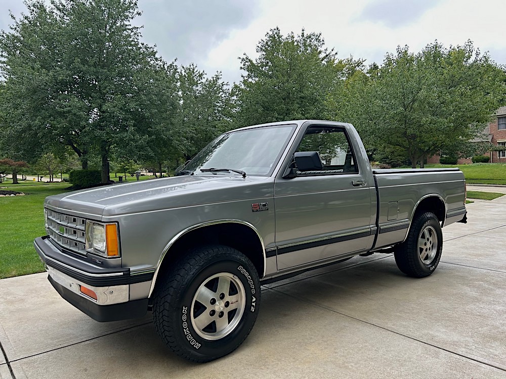 ‘86 Chevy S-10 Shows Why Base-Model Pickups Are the Best - eBay Motors Blog
