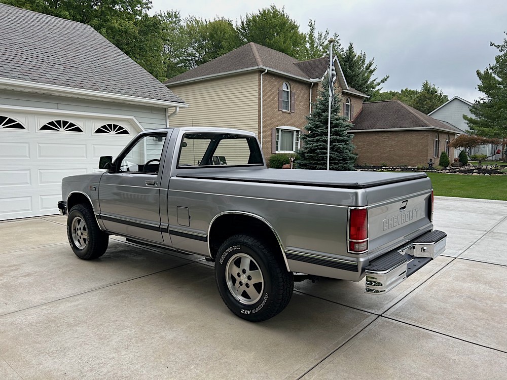 ‘86 Chevy S-10 Shows Why Base-Model Pickups Are the Best - eBay Motors Blog
