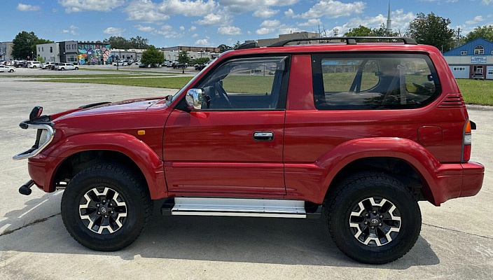 The Nimble Short-Wheelbase ‘96 Land Cruiser Prado - eBay Motors Blog