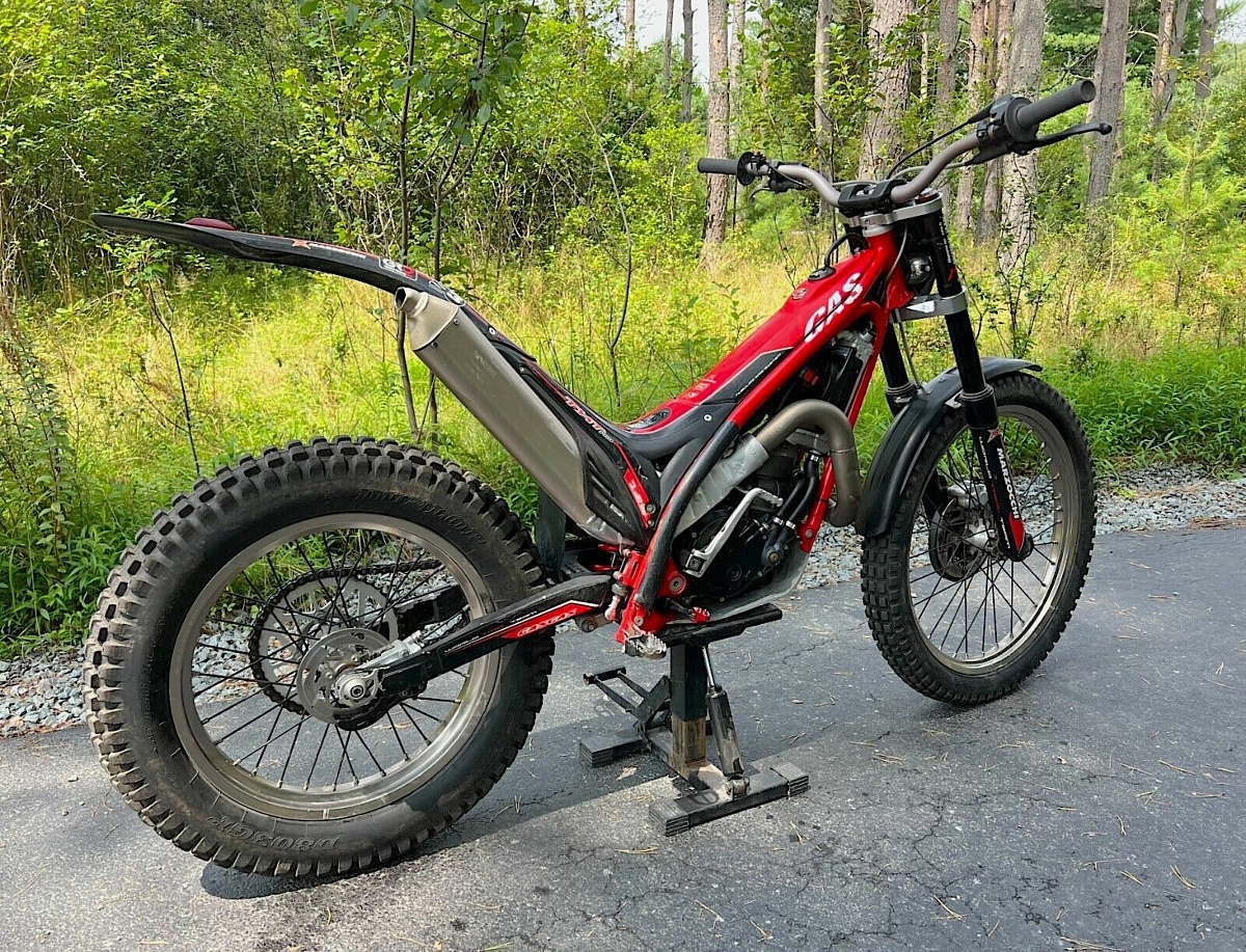 A Motorsport for Slow Motorcycle Maneuvers Without Sitting Down - eBay ...