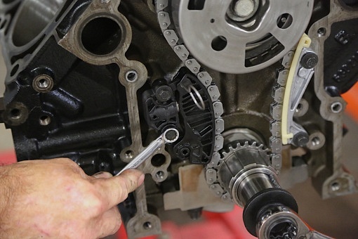 Signs That a Timing Chain Needs Replacing - eBay Motors Blog