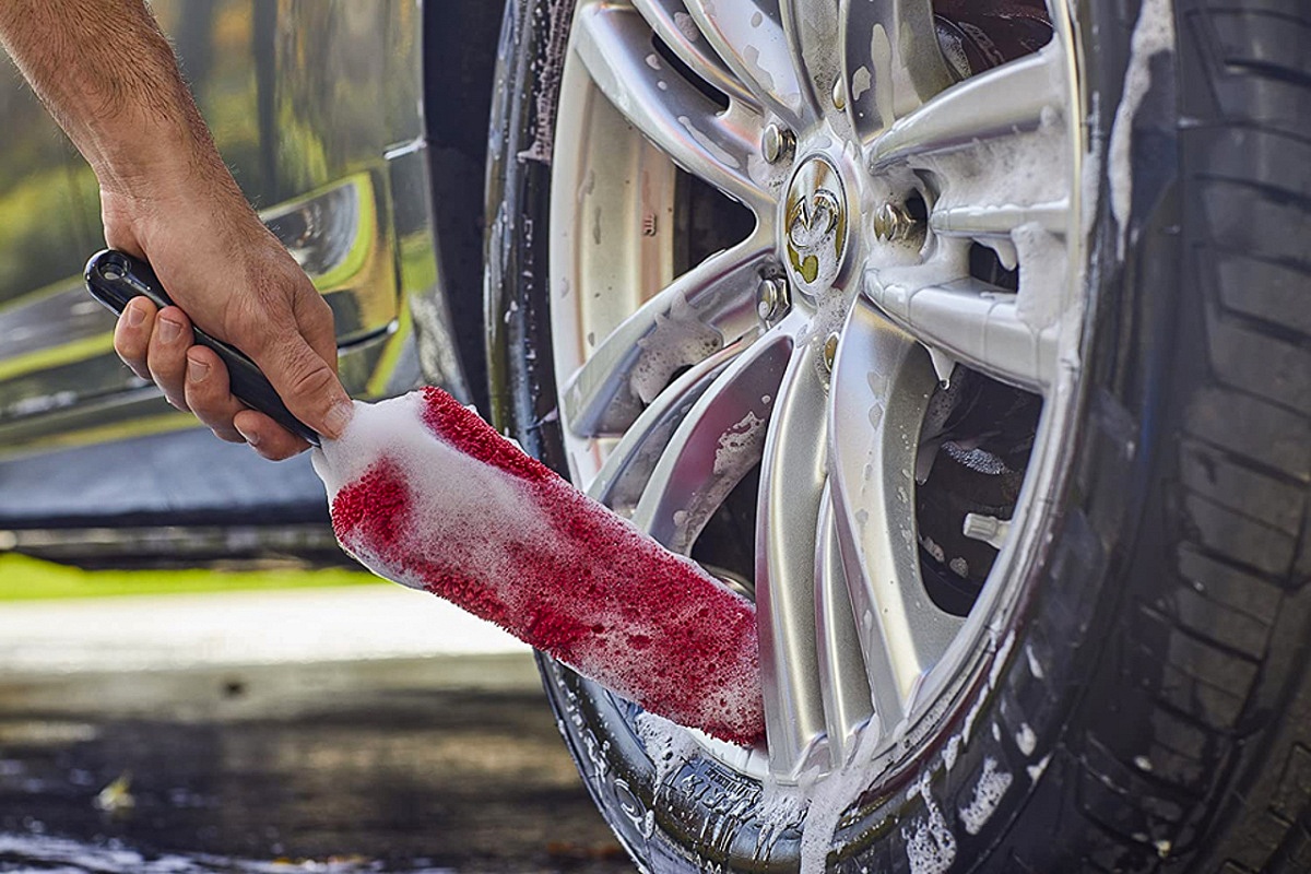 Seven Steps for Cleaning Wheels and Rims - eBay Motors Blog