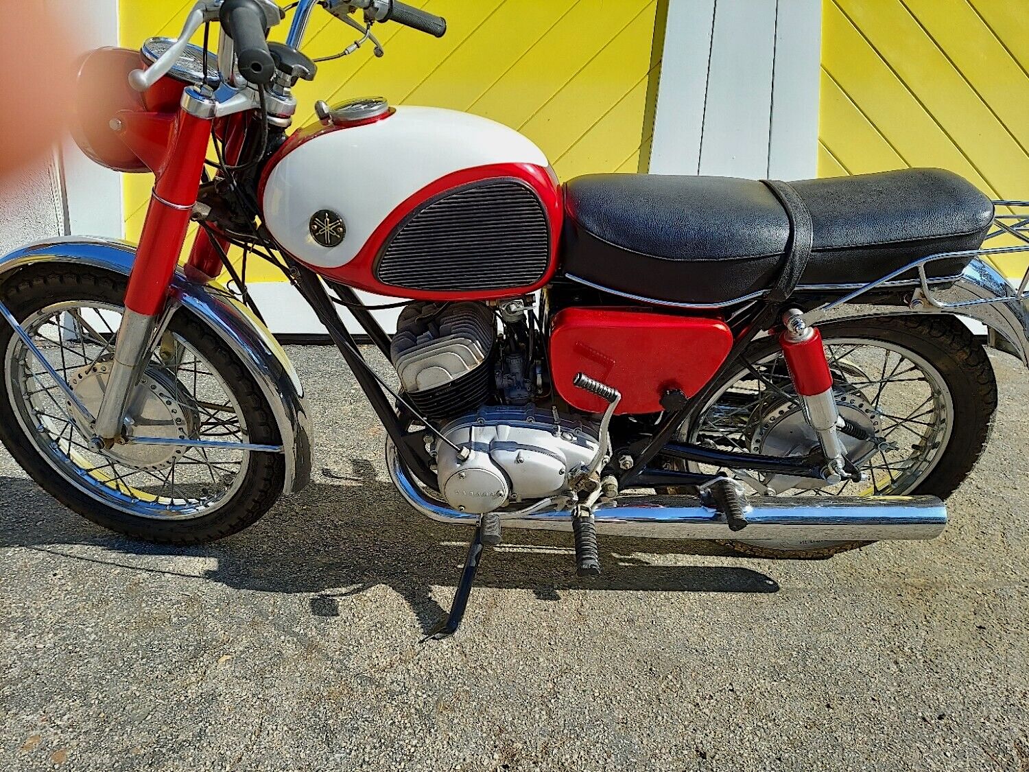 Yamaha Motorcycles Started in the US With This Two-Stroke Gem - eBay Motors Blog