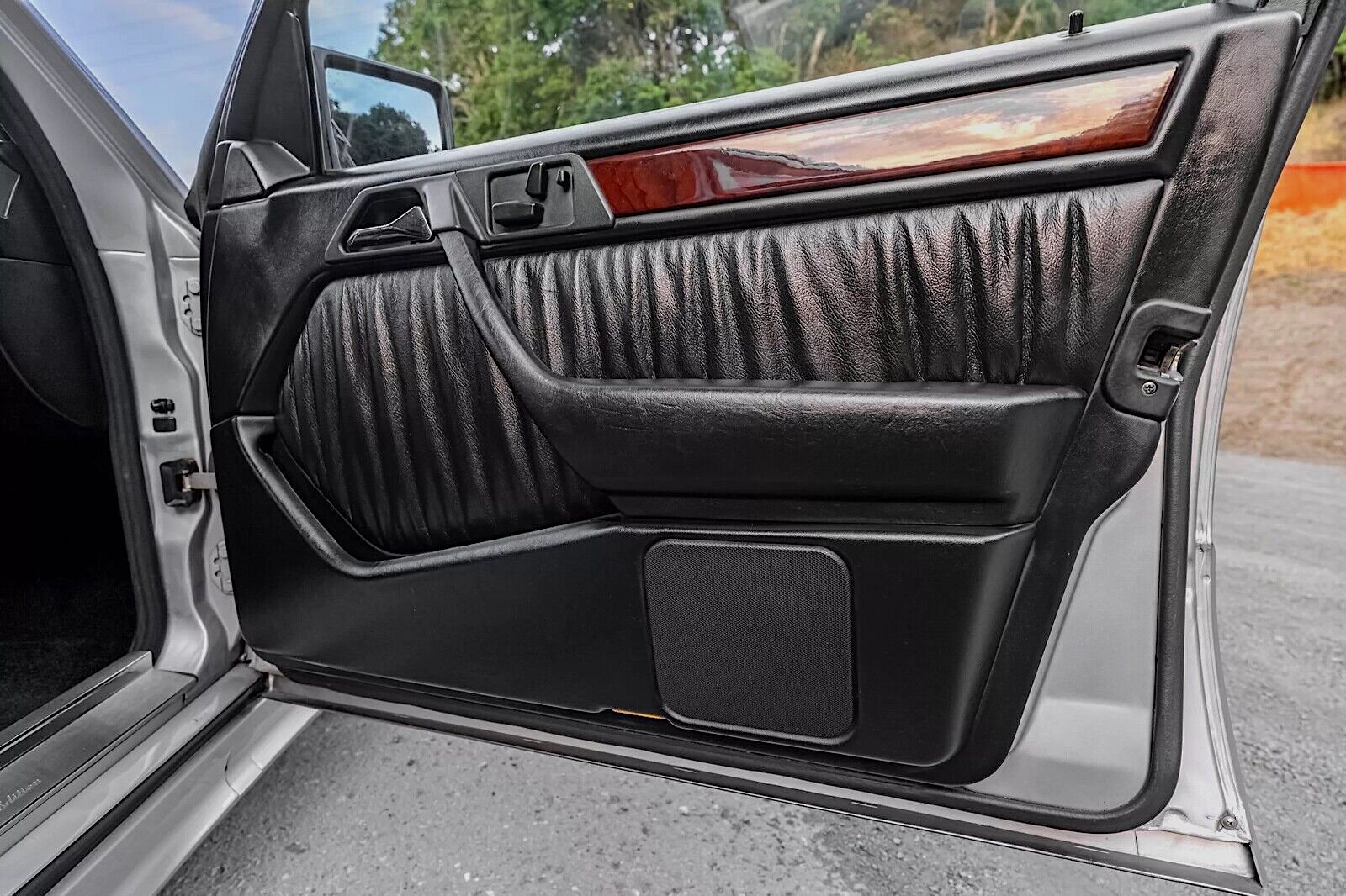 Mercedes 280E AMG Limited Edition: A Bargain Price for a Hot-Rod Benz ...