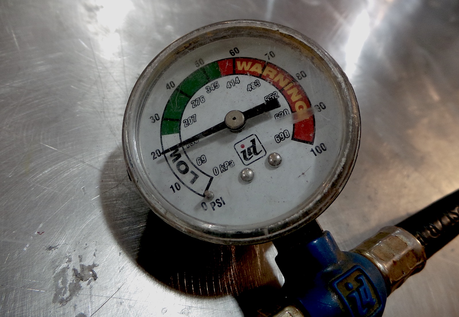 How to Recharge a Car’s Air Conditioner - eBay Motors Blog