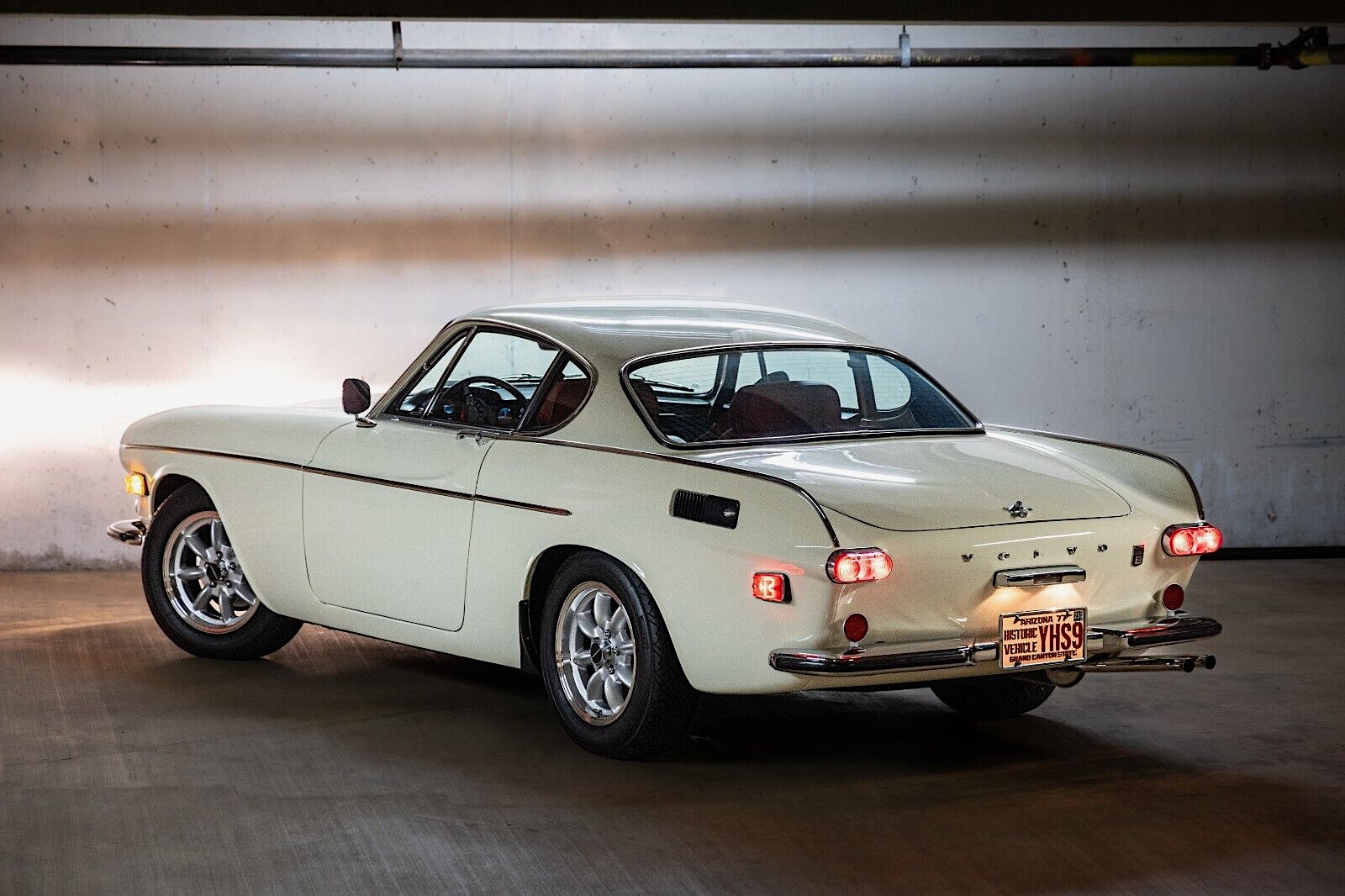 This P1800E Is a Surprisingly Sexy Vintage Volvo - eBay Motors Blog