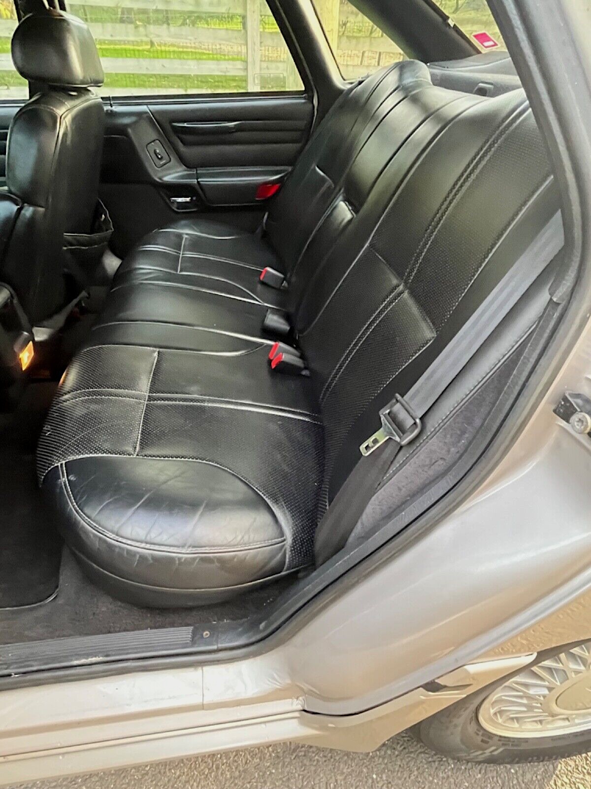 The Amazingly Drab and Fast Ford Taurus SHO - eBay Motors Blog