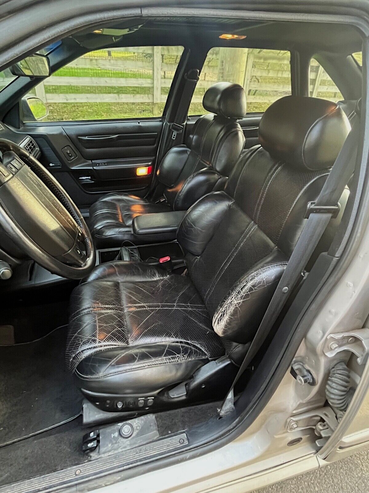 The Amazingly Drab and Fast Ford Taurus SHO - eBay Motors Blog